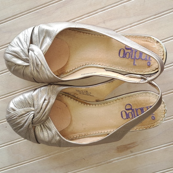 Indigo | Shoes | Indigo Womens Leather Metallic Gold Slingback Knot ...